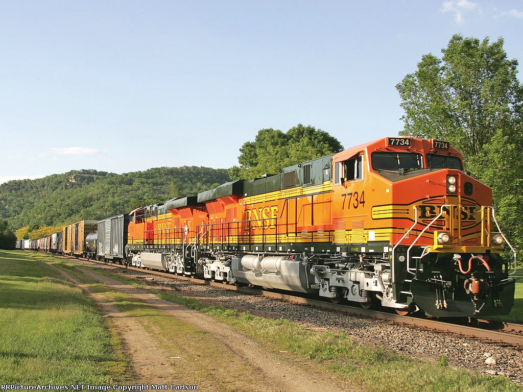 BNSF 7734